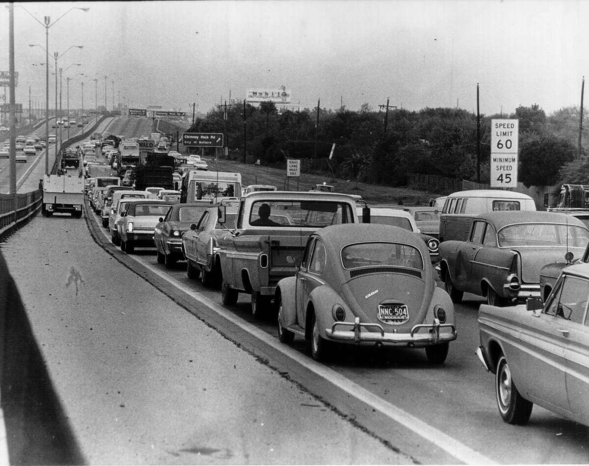 Vintage photos of Houston's Southwest Freeway show how it's changed ...