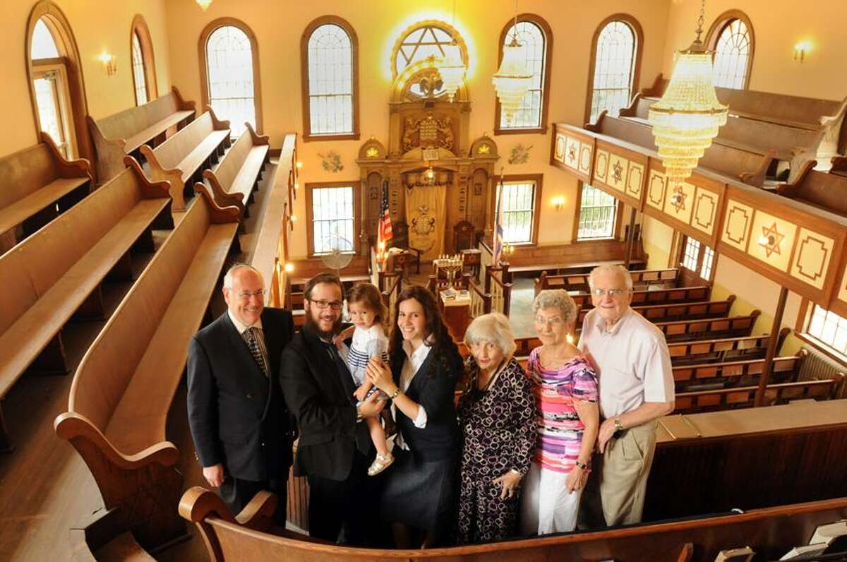 New Haven synagogue prepares for Rosh Hashanah and Yom Kippur