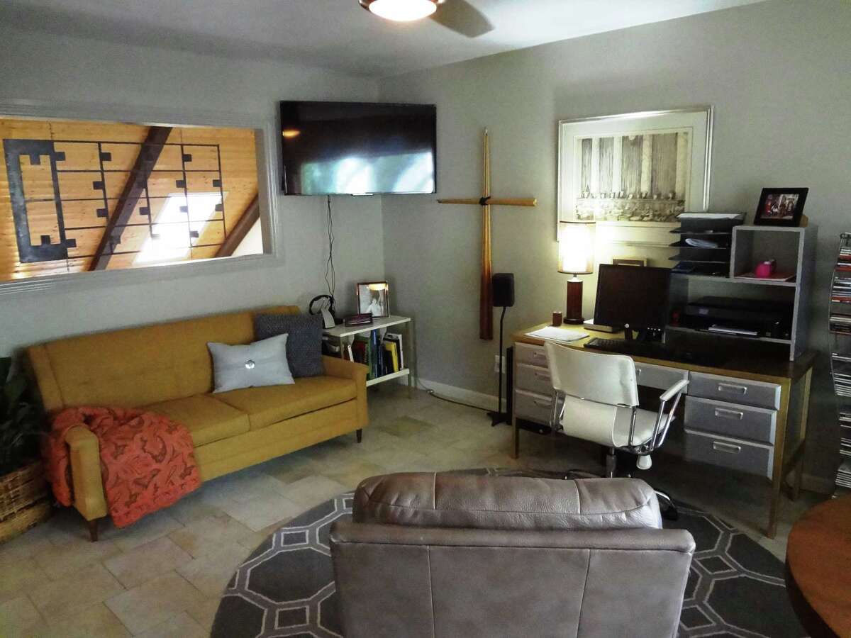 Medical Center condo transformed with salvaged finds