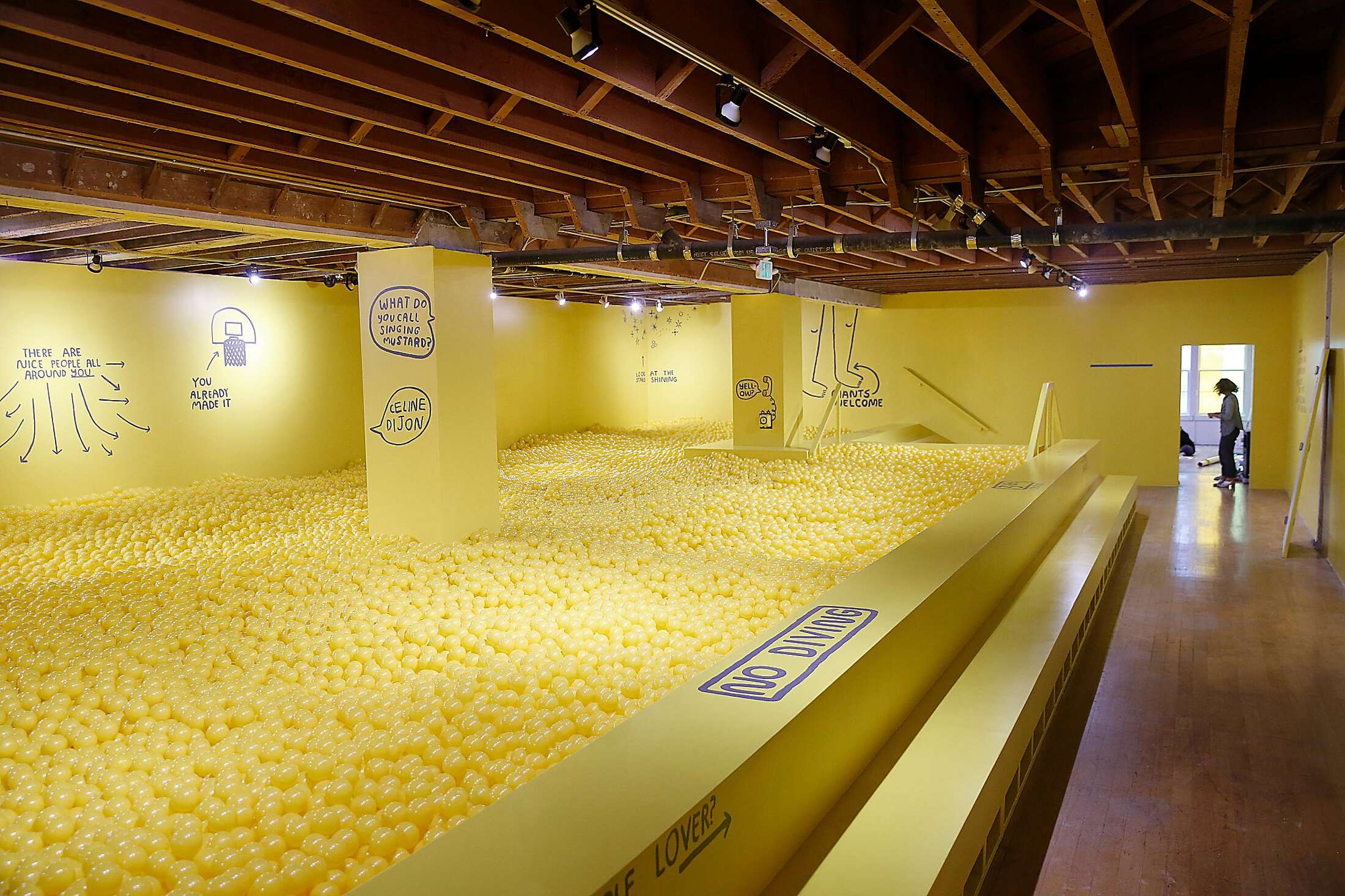 Color Factory pop-up offers a rainbow of activities