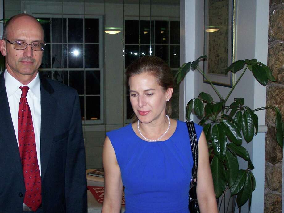 Bysiewicz concedes to Murphy, thanks supporters in Middletown (video ...