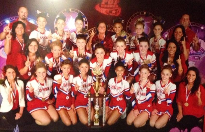Derby girls win national cheer title
