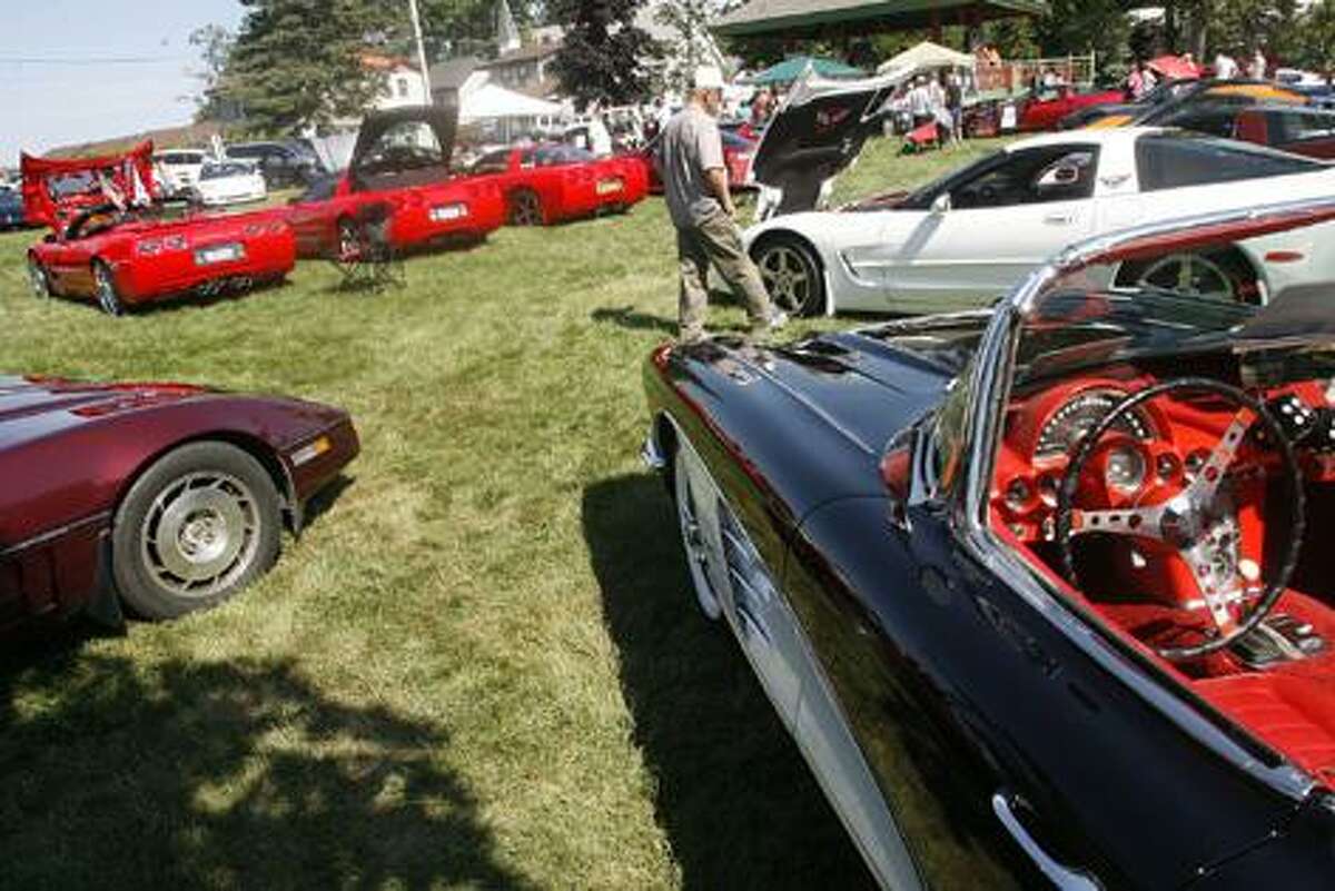 'Vettes at the Beach Corvette Show showcases best of the best (video)
