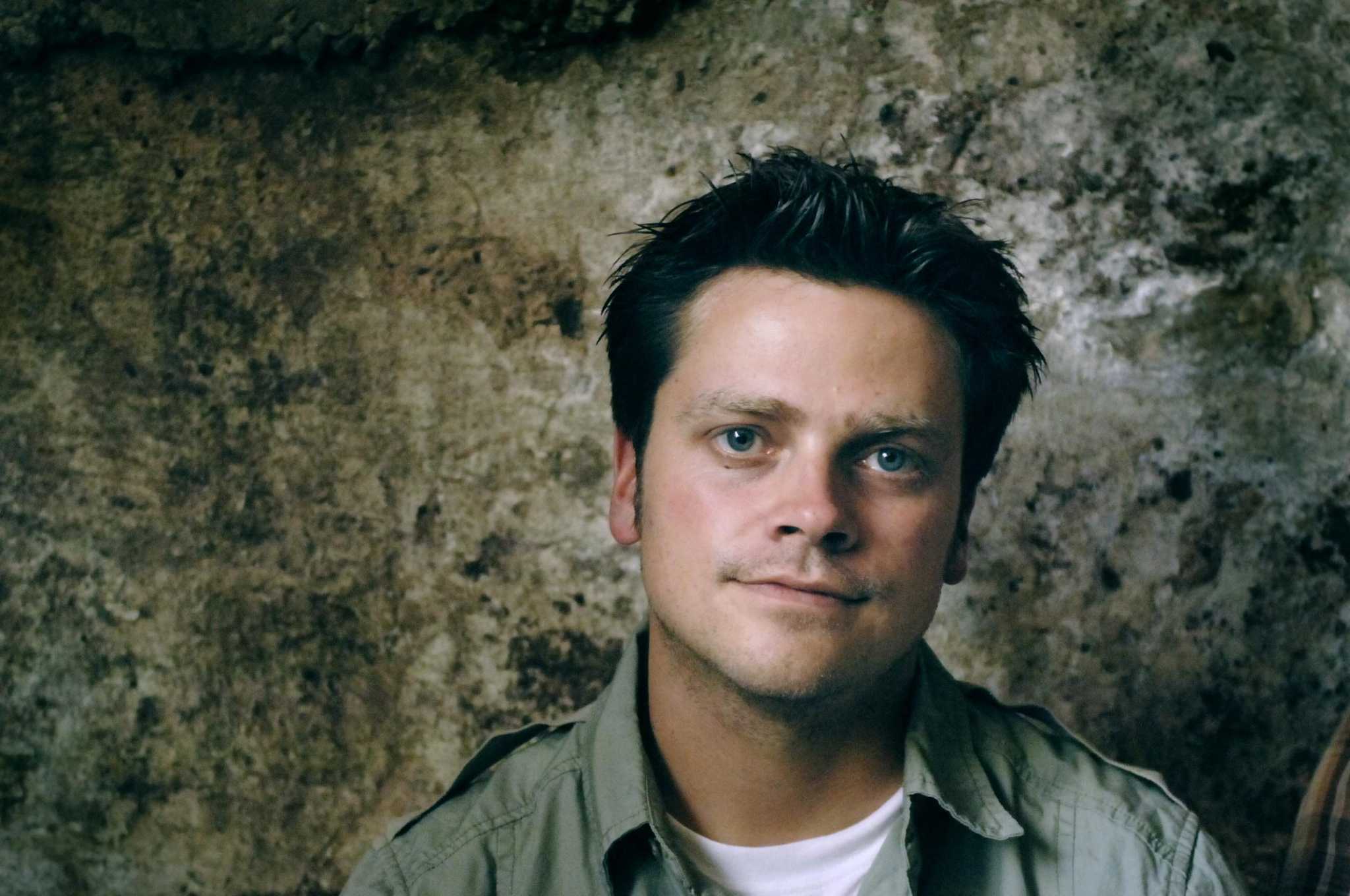 Madison man named Connecticut's newest state troubadour (video)