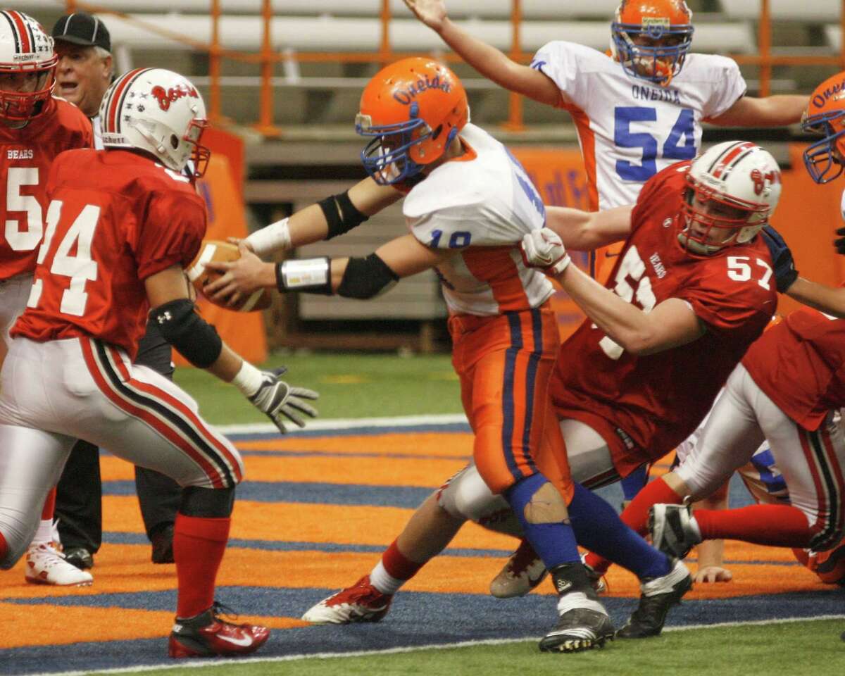Chittenango wins Class B football championship 35-14 over Oneida