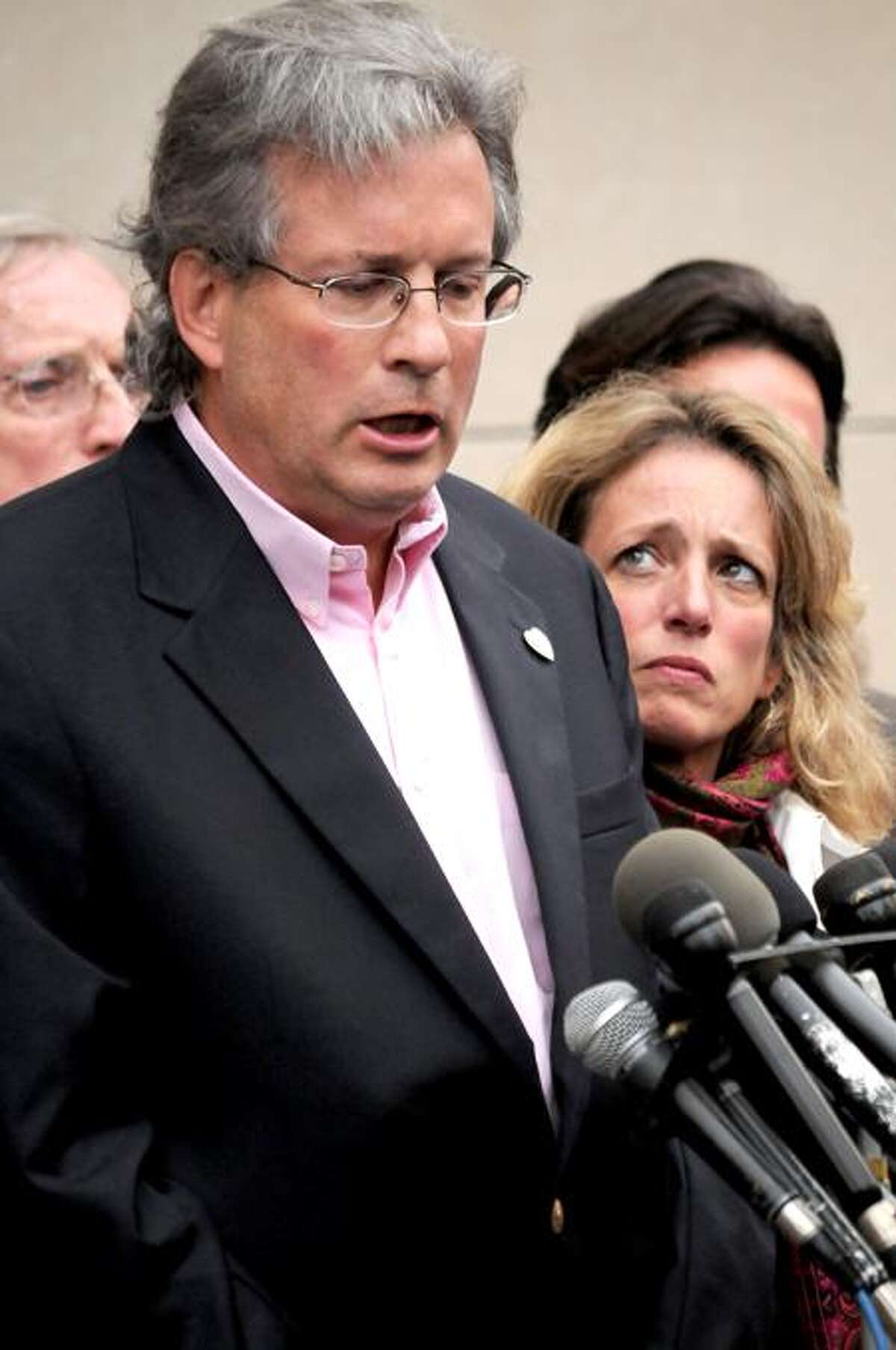 Komisarjevsky guilty, faces death penalty; Dr. Petit feels 'sense of ...