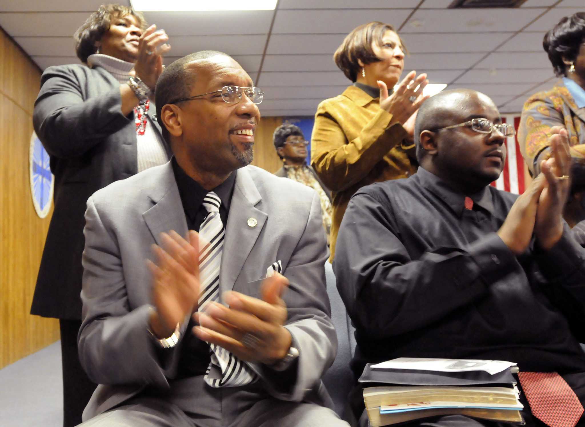 New Haven pastor celebrating 25 years as preacher