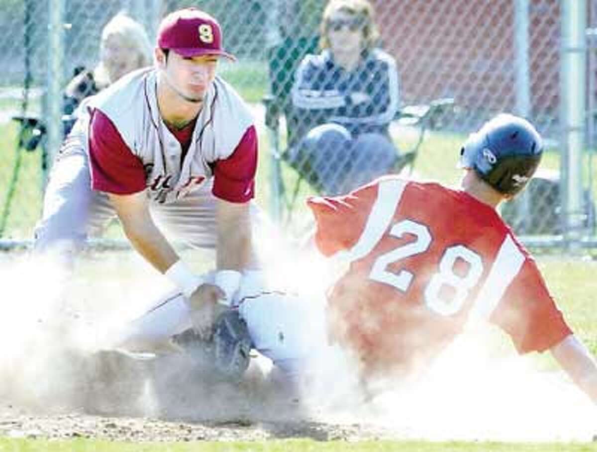 Ward leads Foran past Sheehan (video)