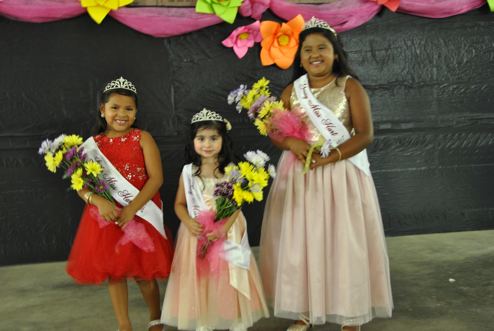 Three crowned at Hart Days Pageant