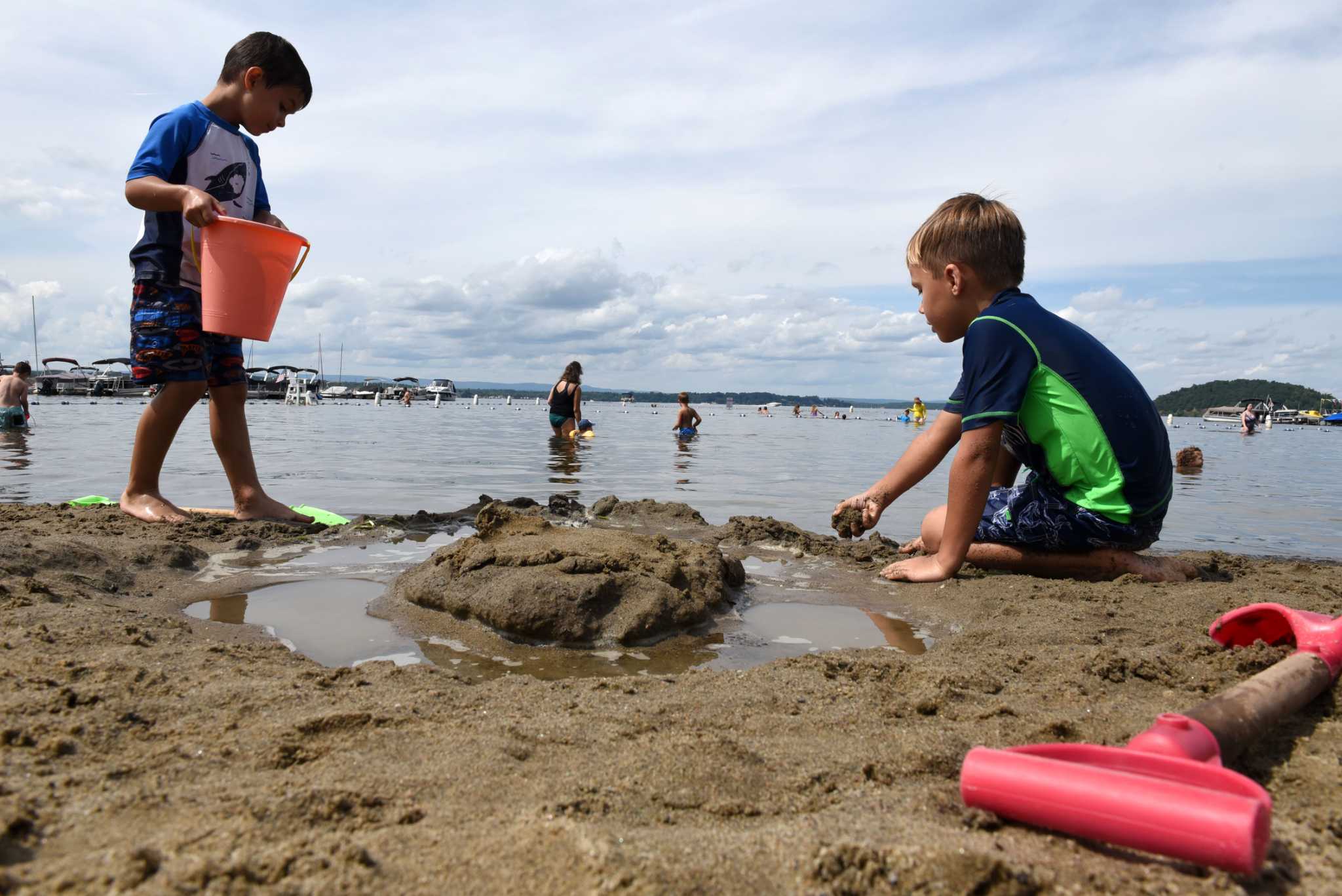 Photos: Beach weather