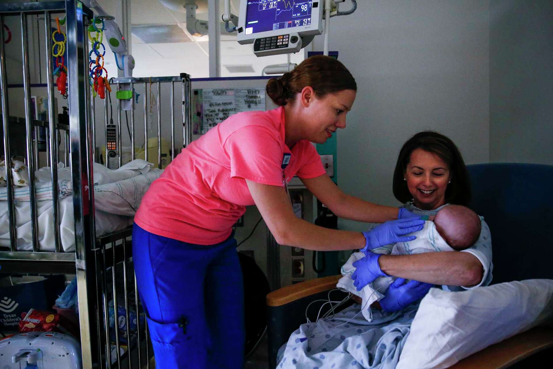 Babies’ race affects quality of care in California neonatal intensive ...