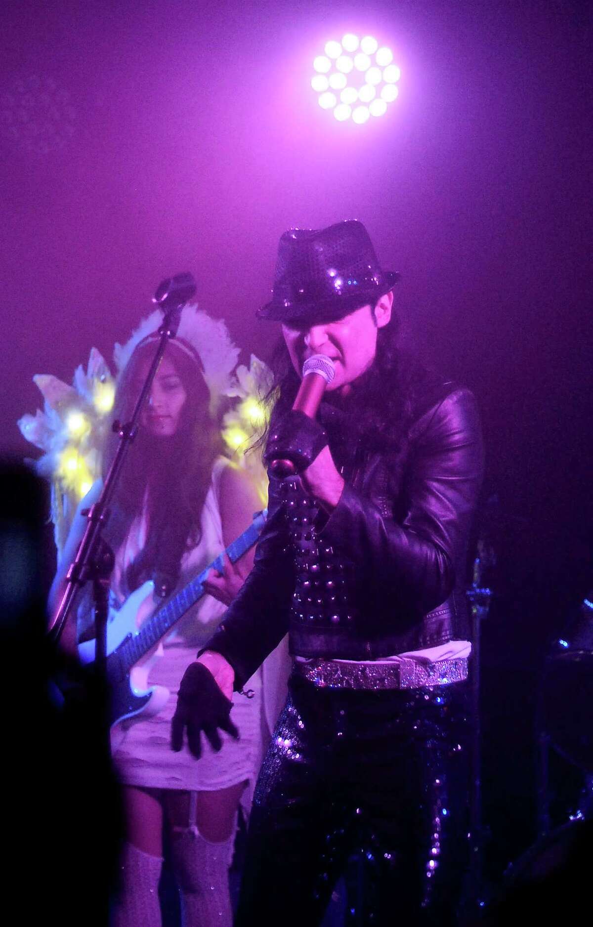 '80s star Corey Feldman goes 4 it at White Oak Music Hall