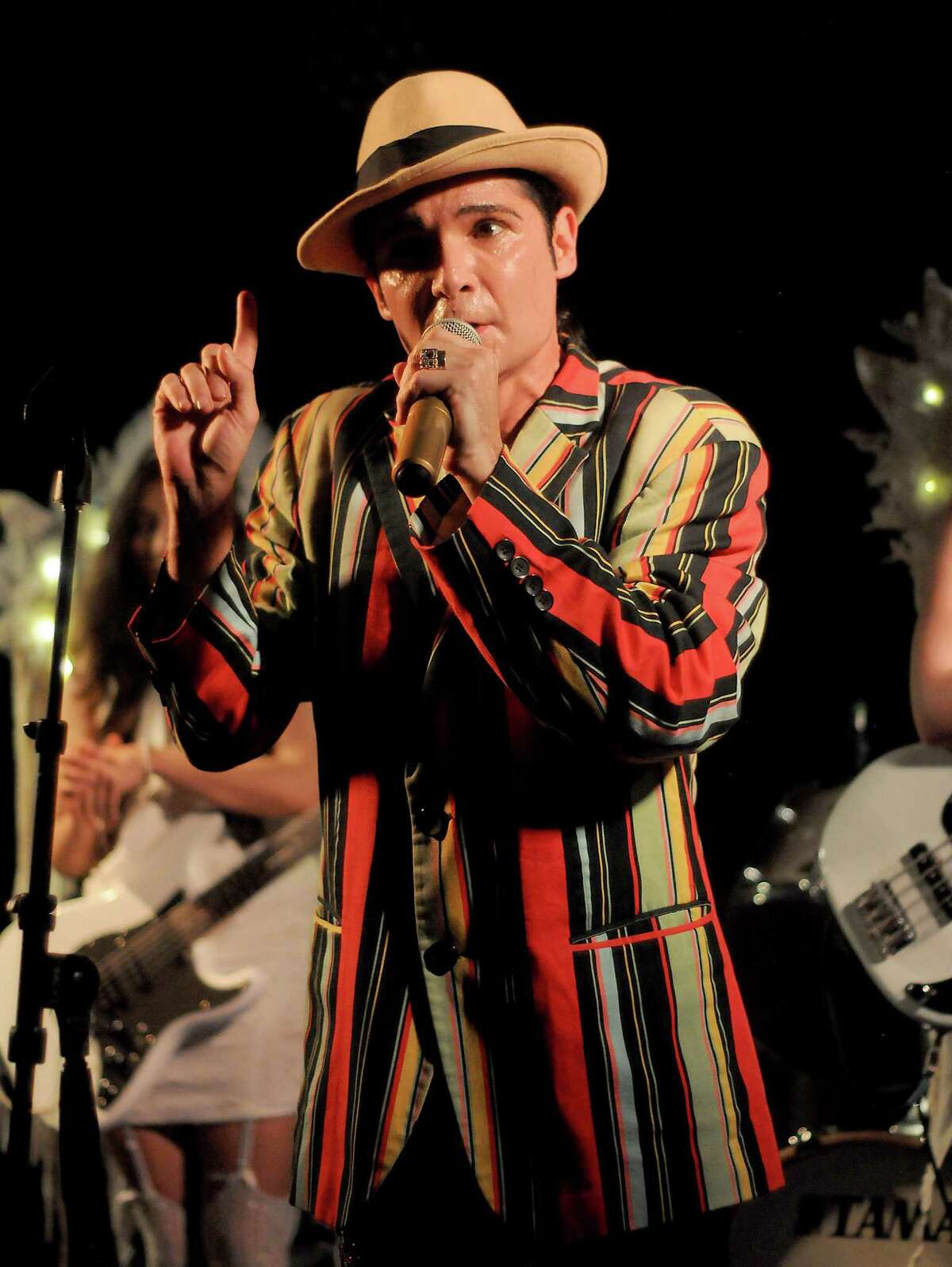 '80s star Corey Feldman goes 4 it at White Oak Music Hall