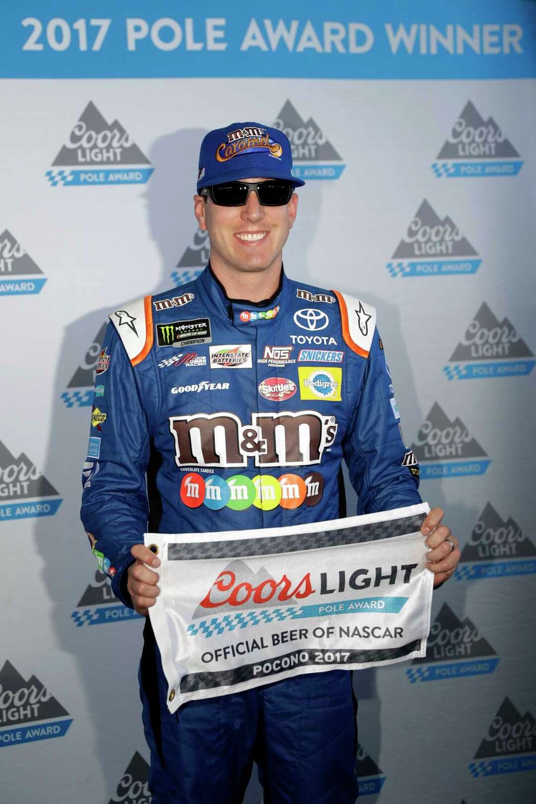 Kyle Busch ends winless season with Cup victory