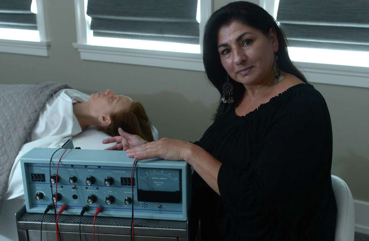 Treating PTSD with microcurrents