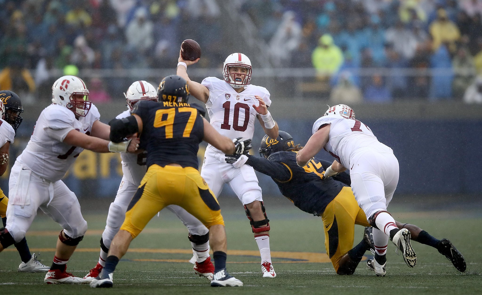 Cal and Stanford on different paths as college football season approaches