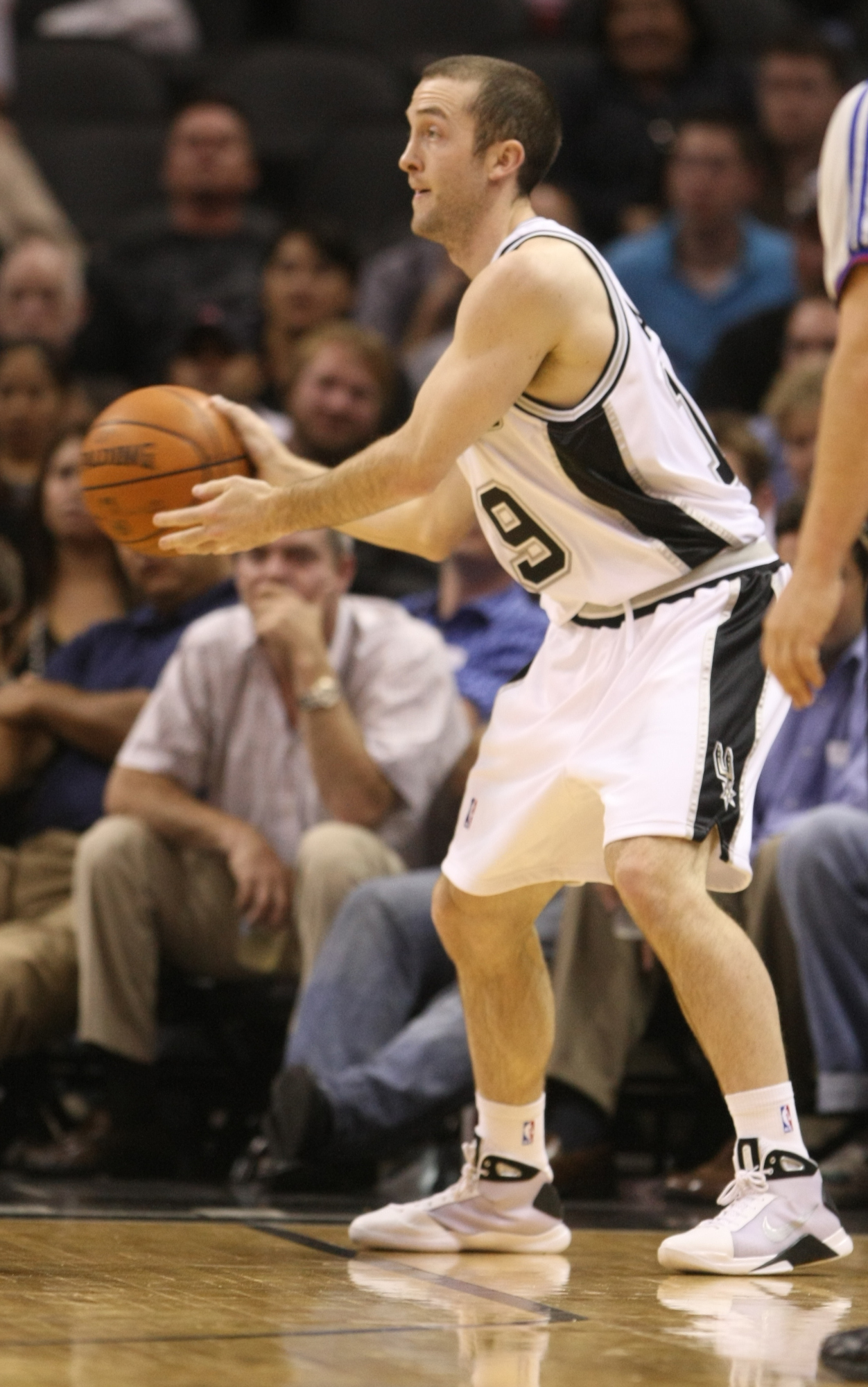 Blake Ahearn named head coach of the Austin Spurs