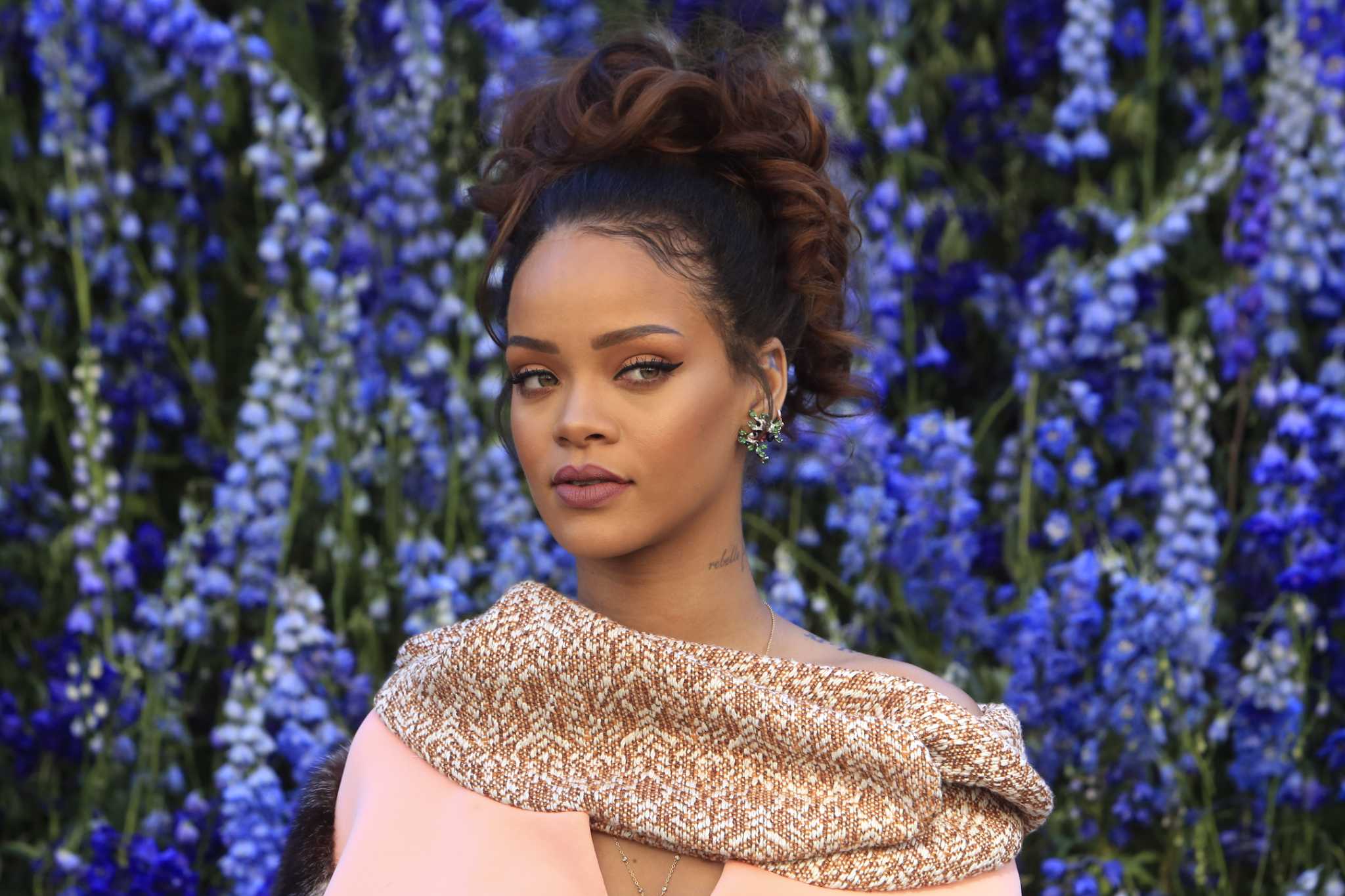 Rihanna releases new album ‘ANTI’ on Jay Z’s Tidal service