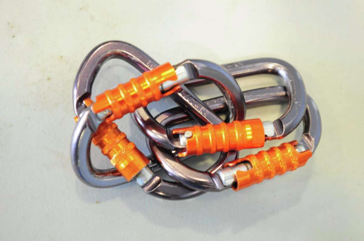 PHOTOS: Adrenaline Rush Over The Edge Rappelling