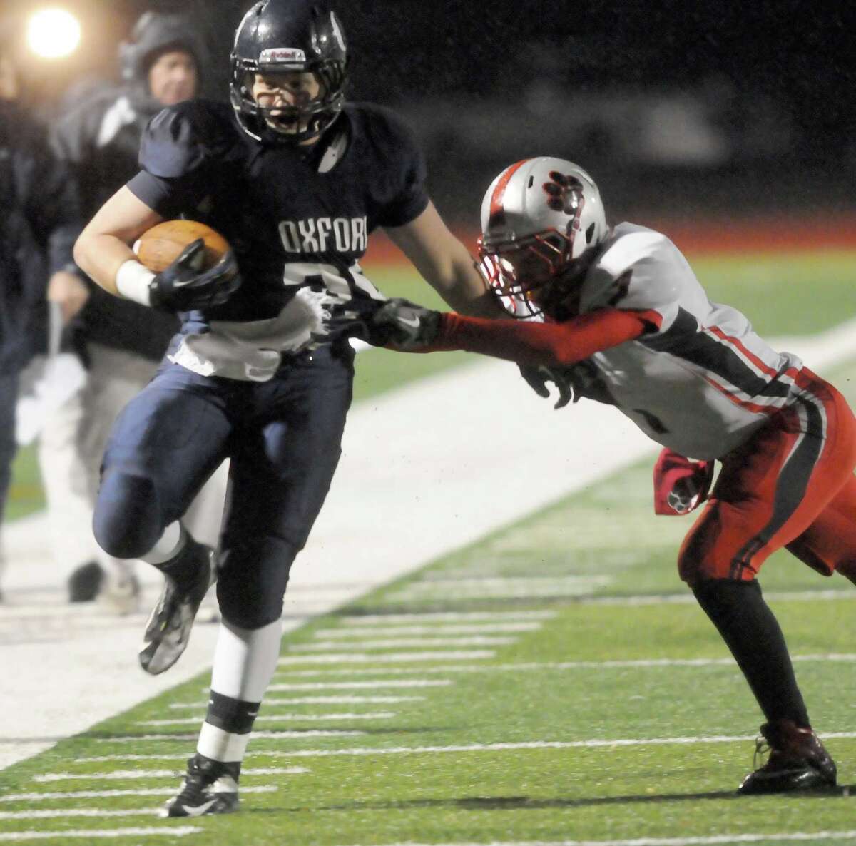 PHOTOS: Oxford 28, Pomperaug 12 in SWC Football, Oxford