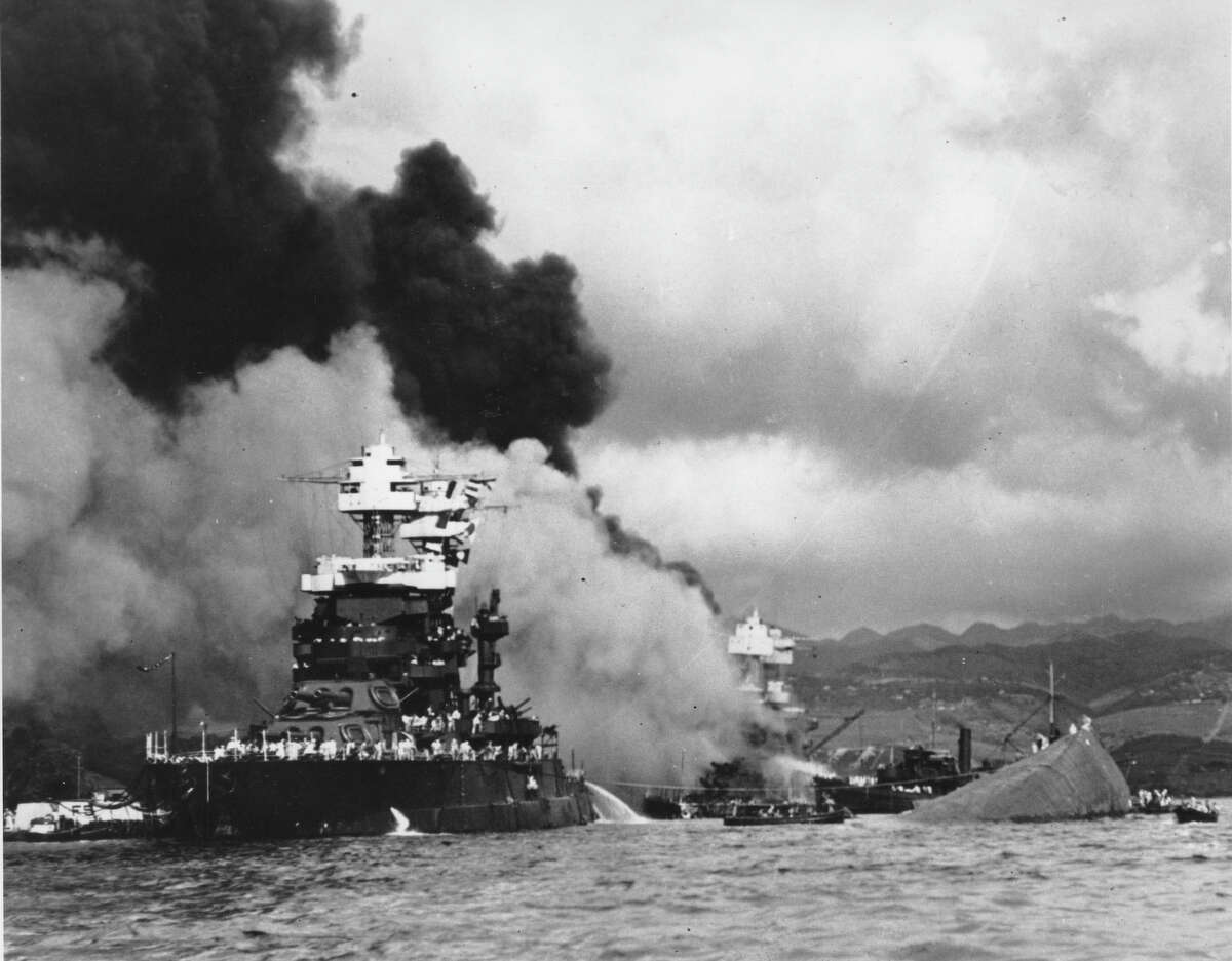 Photos: 76 years ago today, Pearl Harbor was bombed