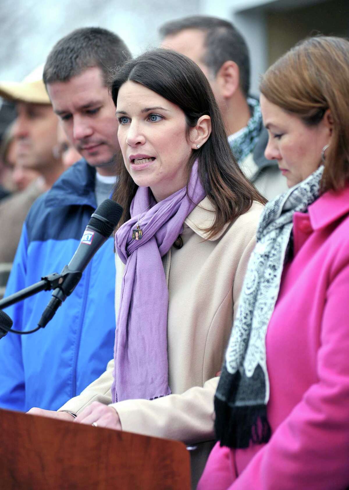 Sandy Hook families launch website to honor victims