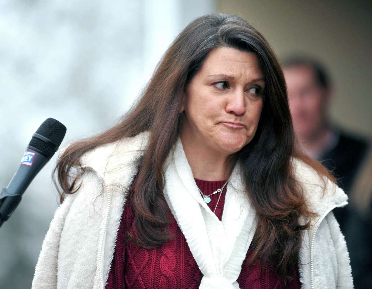 Sandy Hook families launch website to honor victims