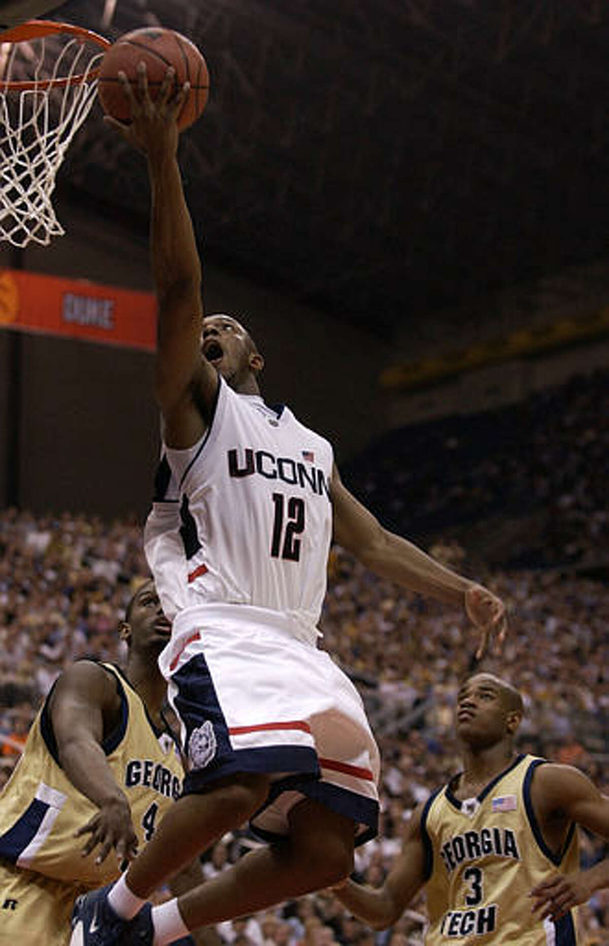 UConn 2004 NCAA championships