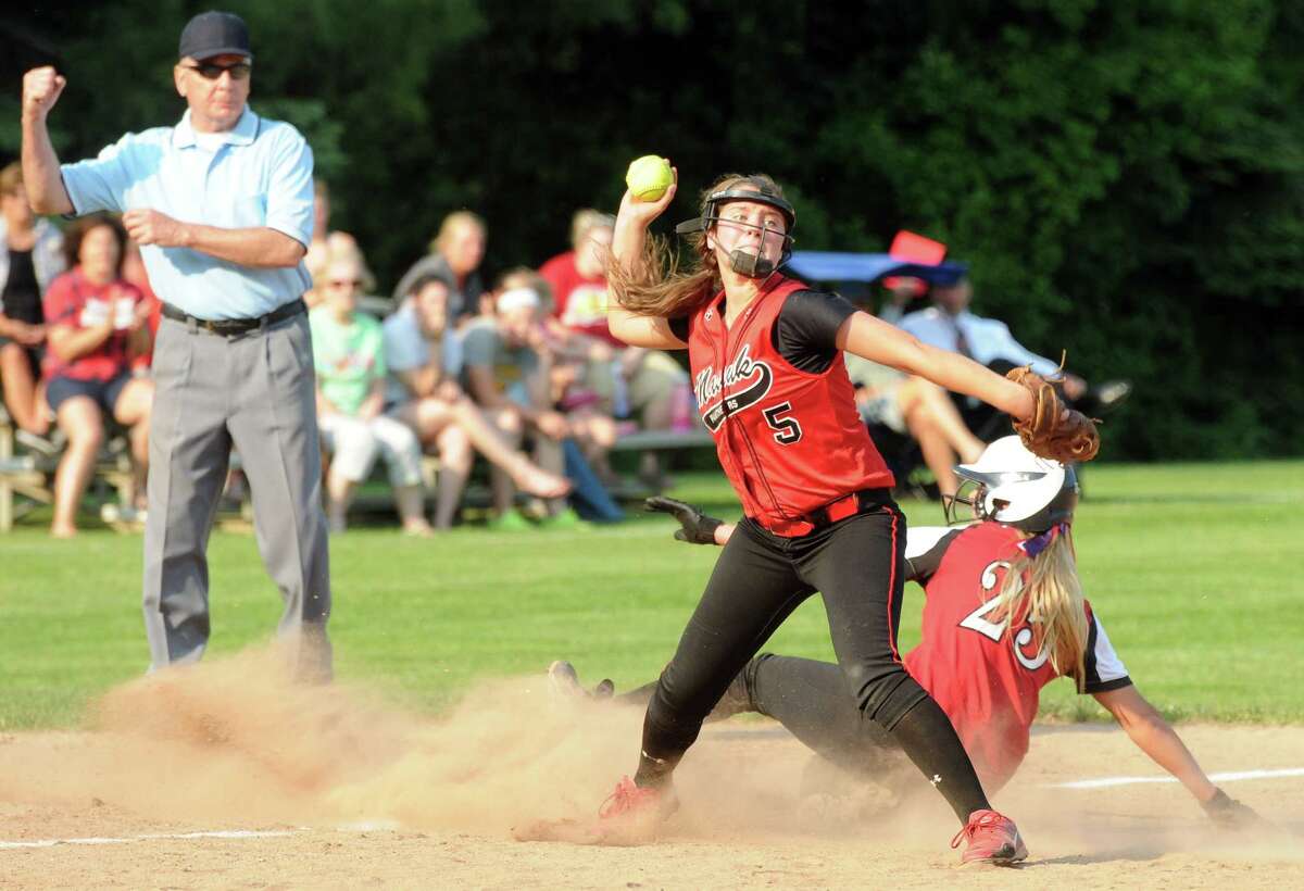Photos of CIAC 2nd Round Softball: Sacred Heart 3, Masuk 1, in Monroe