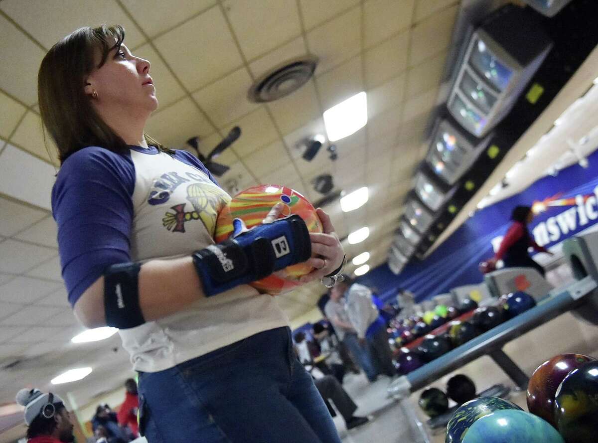 Barbara Fox Classic Bowling League just keeps rolling on in Wallingford