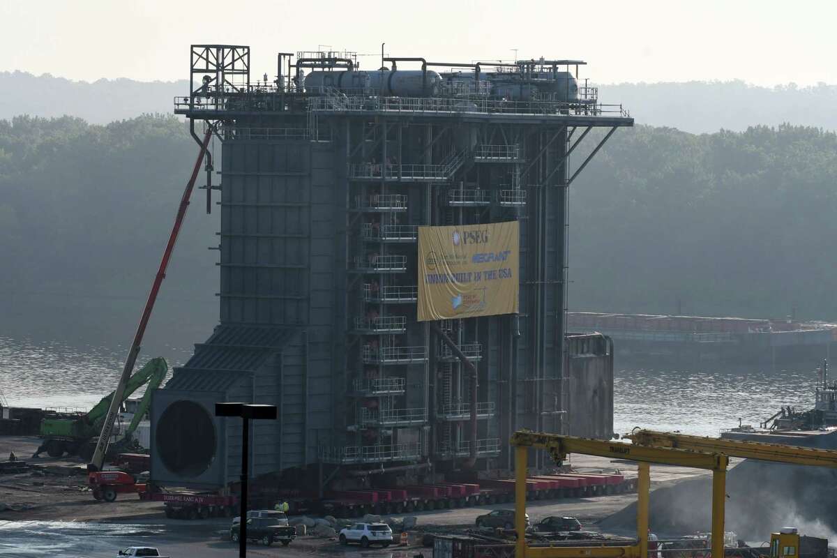 Massive generator heading down Hudson River