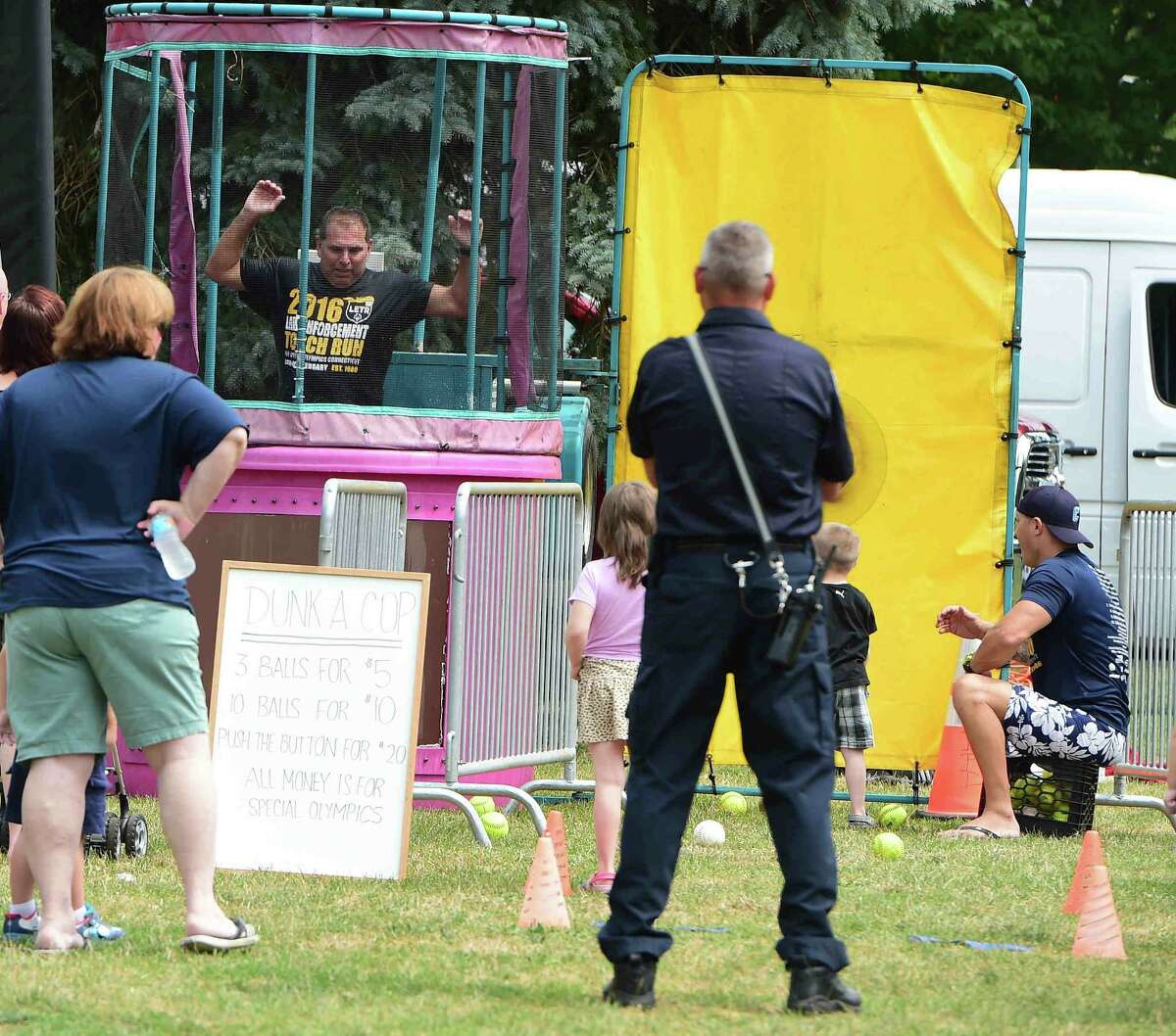 160806ph_Branford Police Dunk-A-Cop