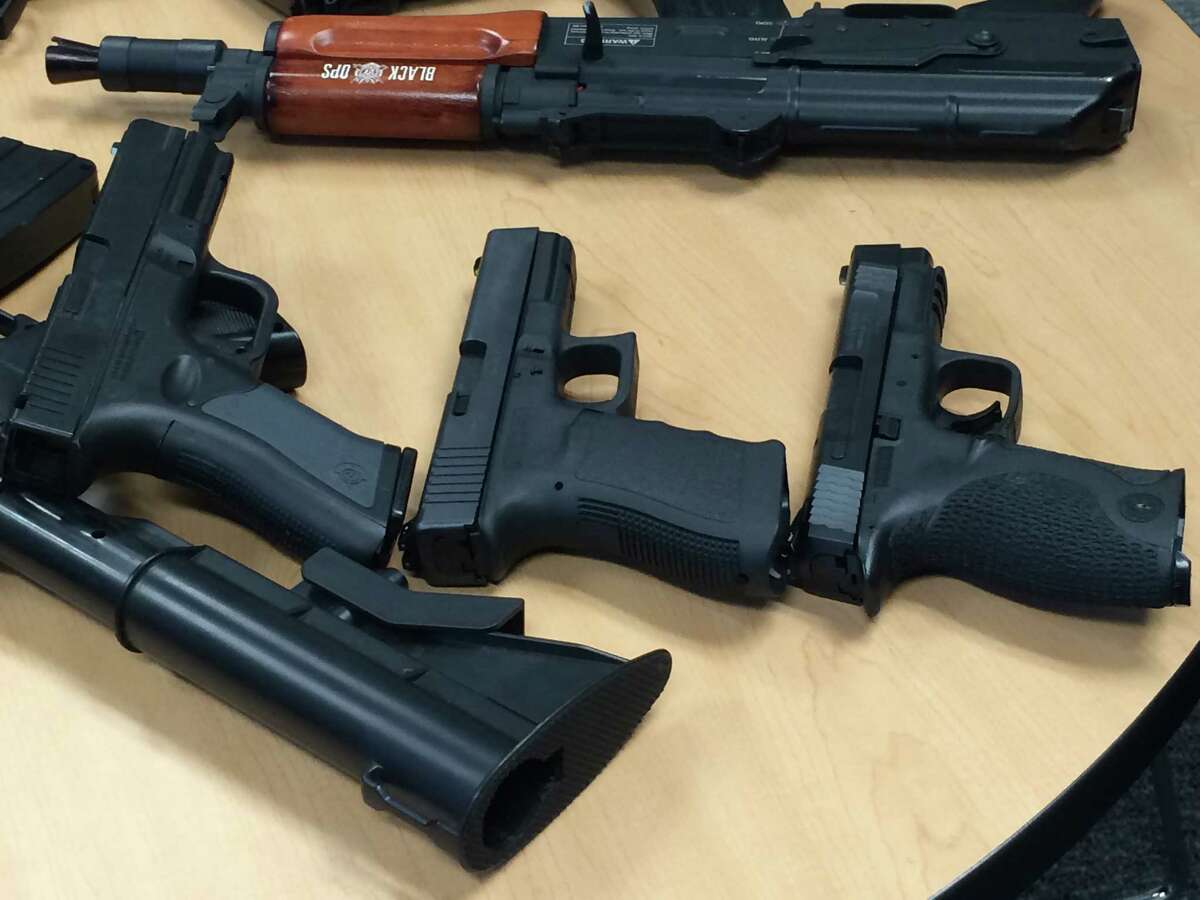 Realistic ‘look-a-like’ guns put Connecticut police on high alert