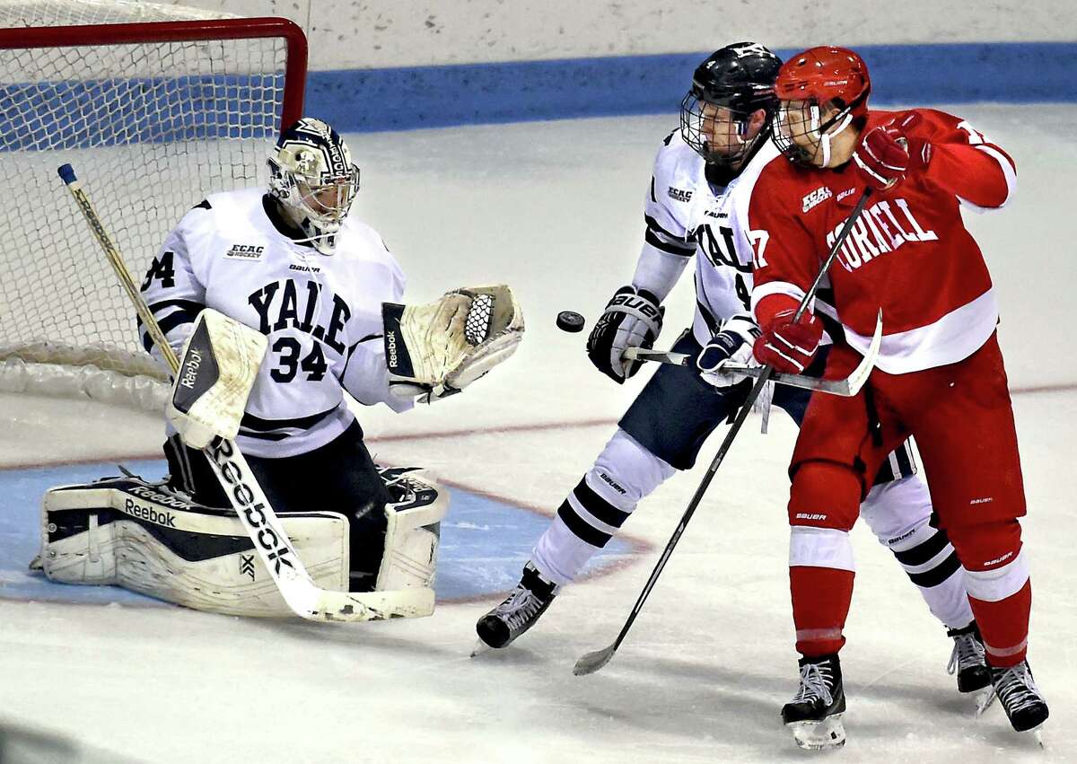 PHOTOS: Yale vs. Cornell hockey
