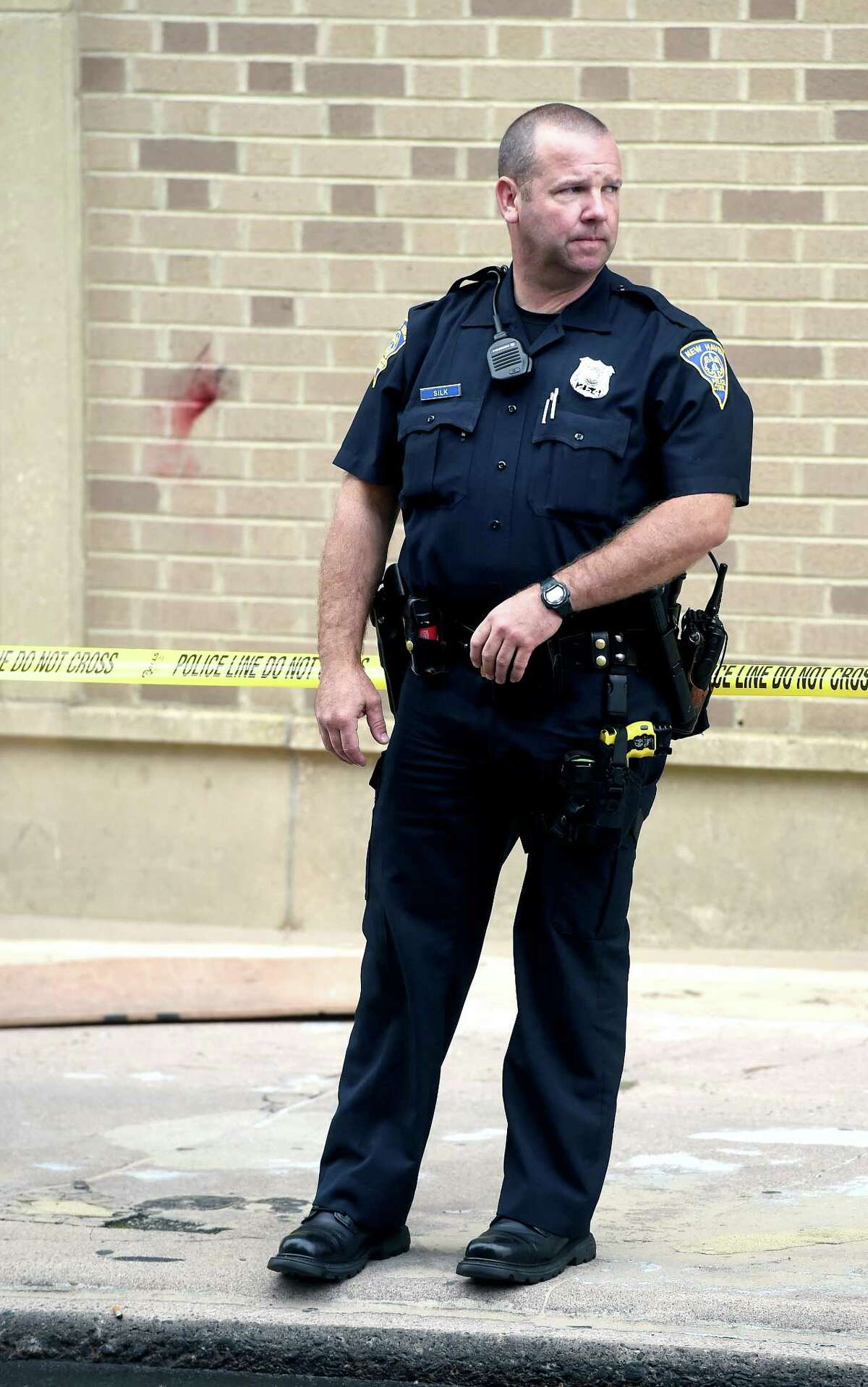 Photos: New Haven Police investigate bank robbery on Elm Street