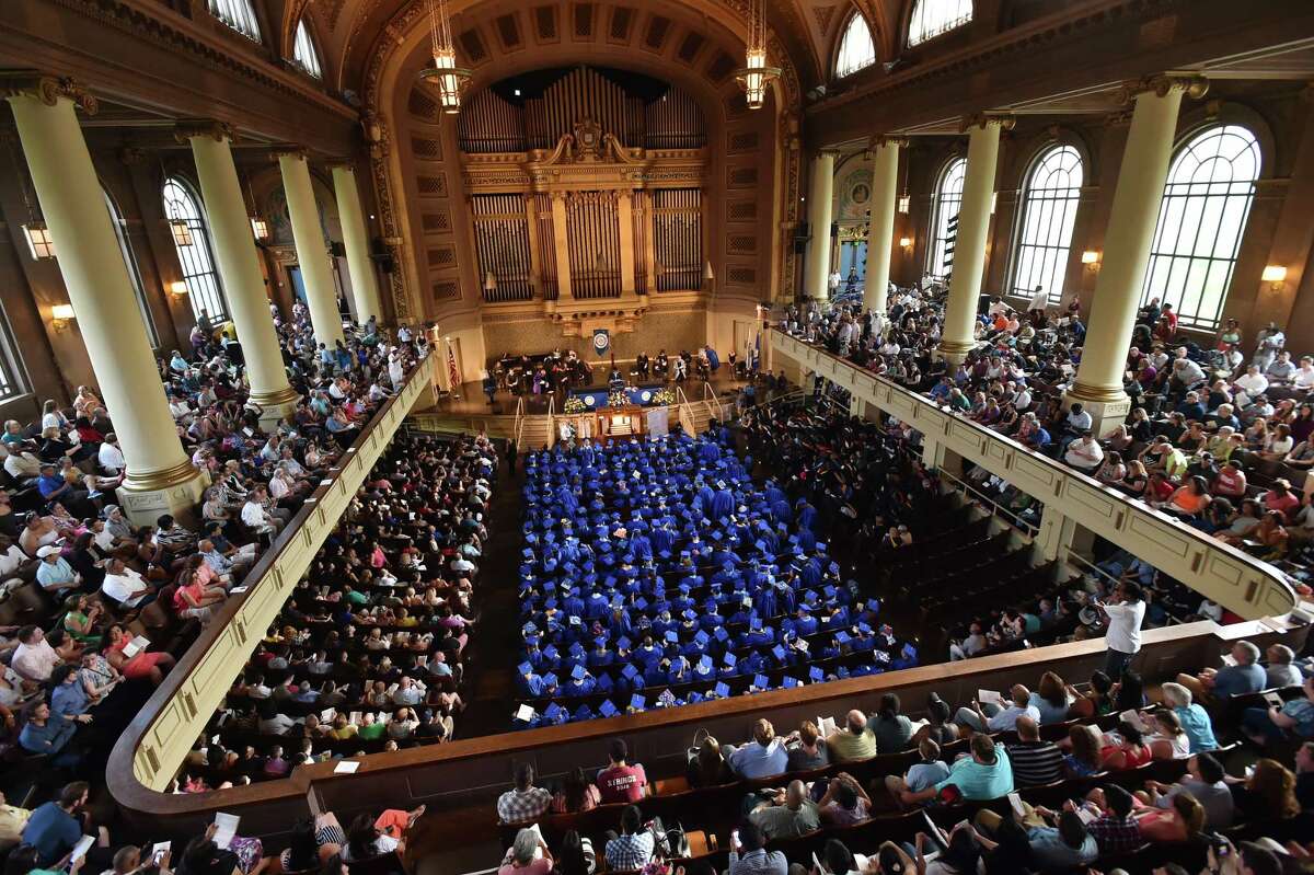 20162605caGatewayCommunityCollegeCommencement