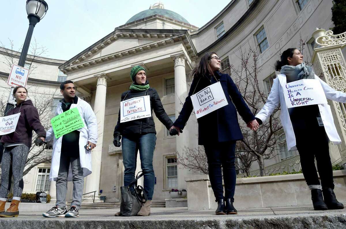 PHOTOS: Yale Medical Students Protest Obamacare ACA Repeal