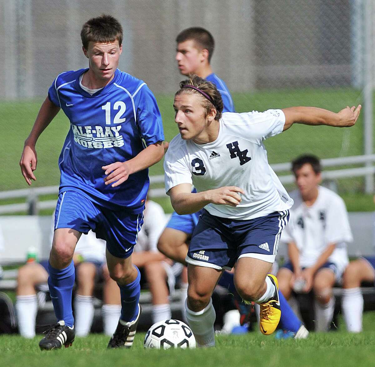 PHOTO: Hale-Ray boys soccer edges Haddam-Killingworth
