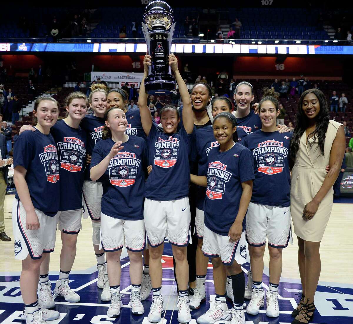 Katie Lou Samuelson enjoys record night as UConn women roll to AAC title