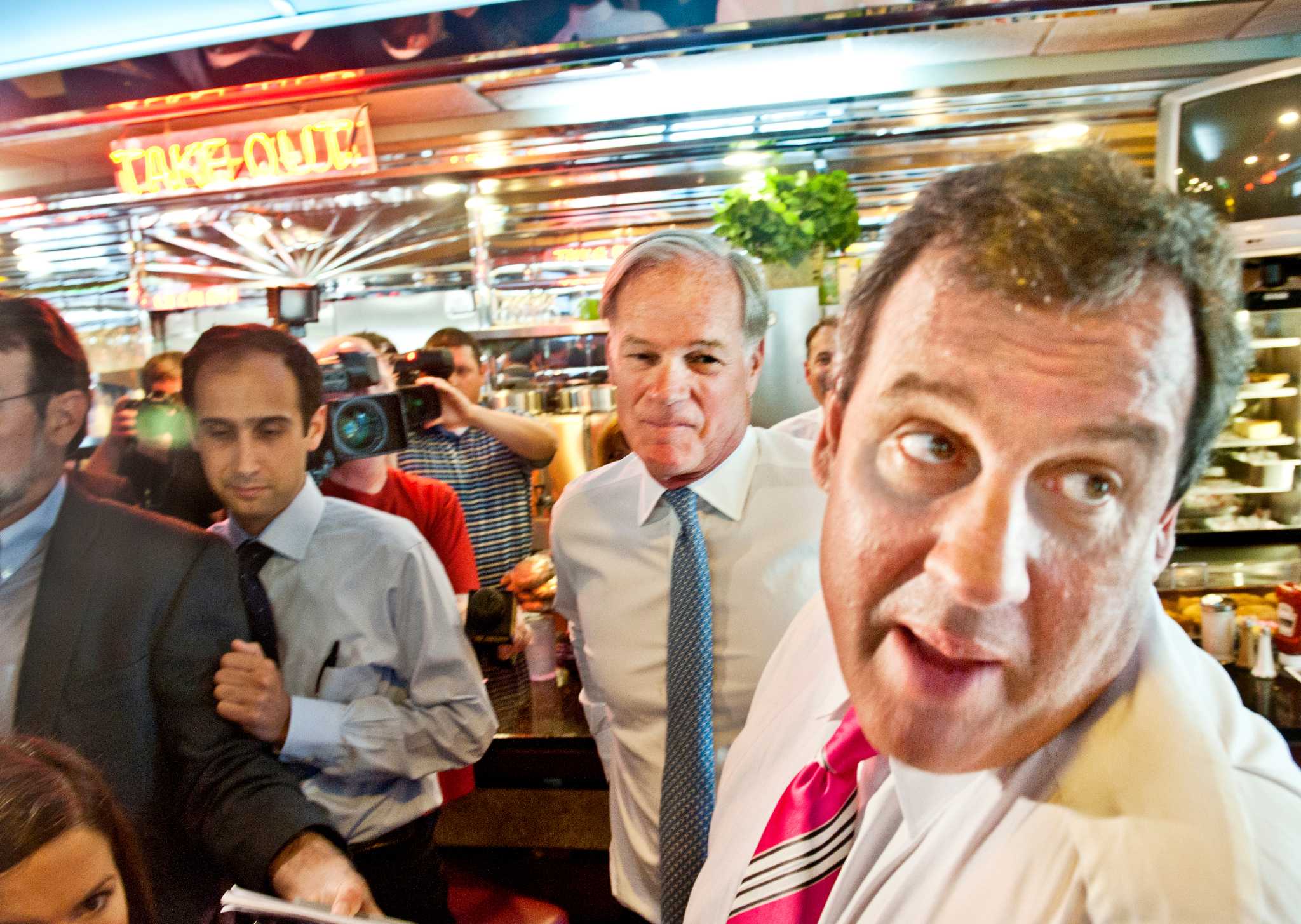 Photos of NJ Gov.Chris Christie Stumps for Tom Foley in Greenwhich ...