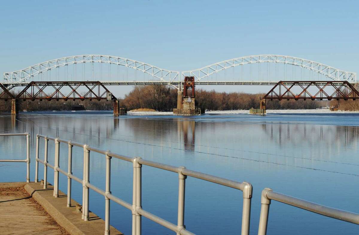 DOT to overhaul Arrigoni Bridge approaches, add anti-suicide barriers ...