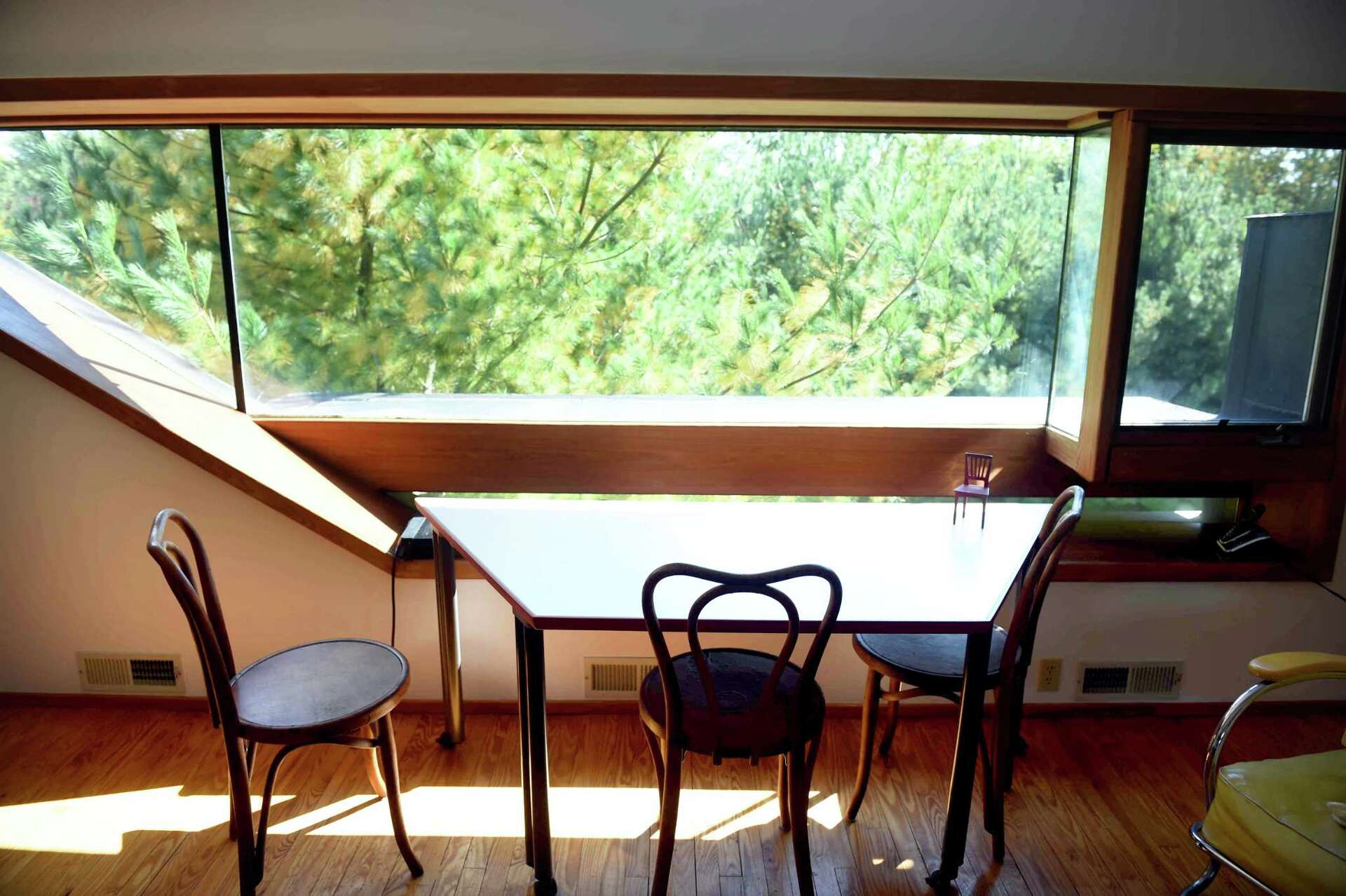 30 years later, Guilford architect reflects on controversial ‘spaceship ...