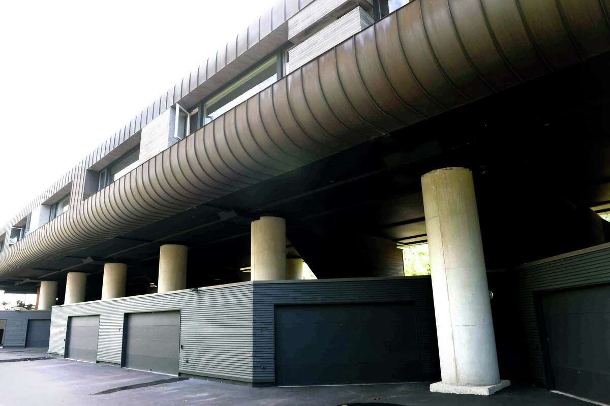 30 years later, Guilford architect reflects on controversial ‘spaceship ...