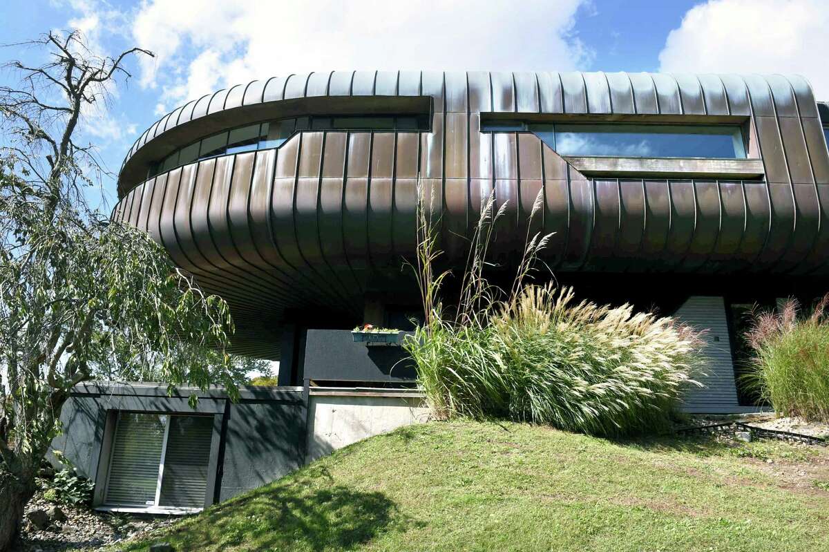 30 years later, Guilford architect reflects on controversial ‘spaceship ...