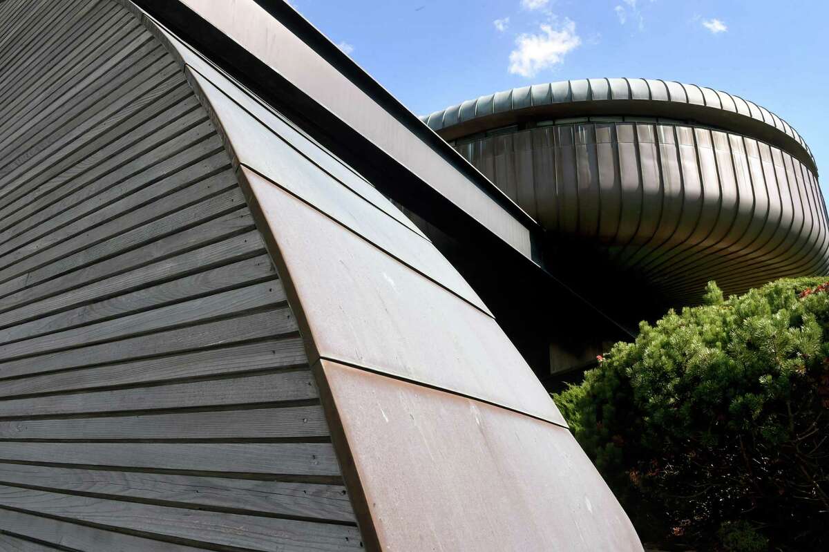 30 years later, Guilford architect reflects on controversial ‘spaceship ...