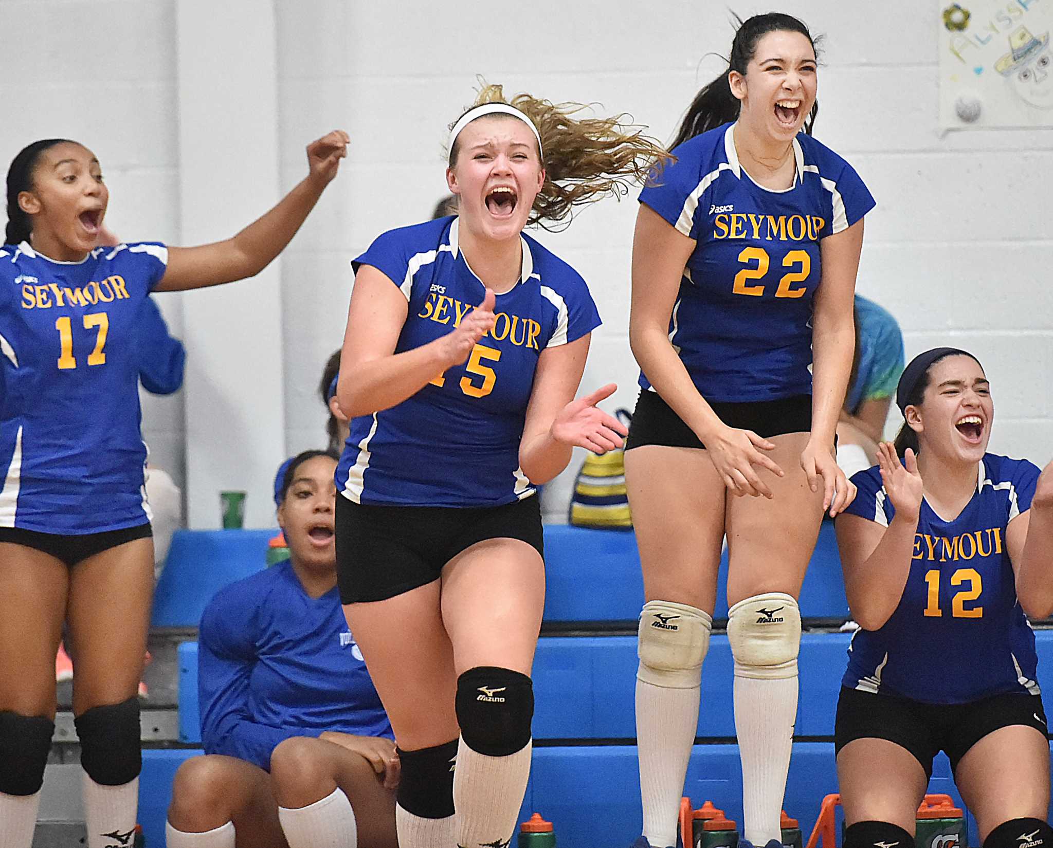 PHOTOS: Seymour Volleyball shellacs Masuk, 3-0