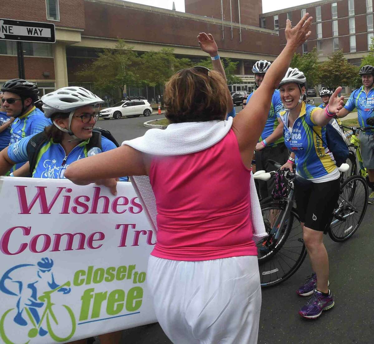 PHOTOS of Cancer Closer To Free Bike Ride for Smilow
