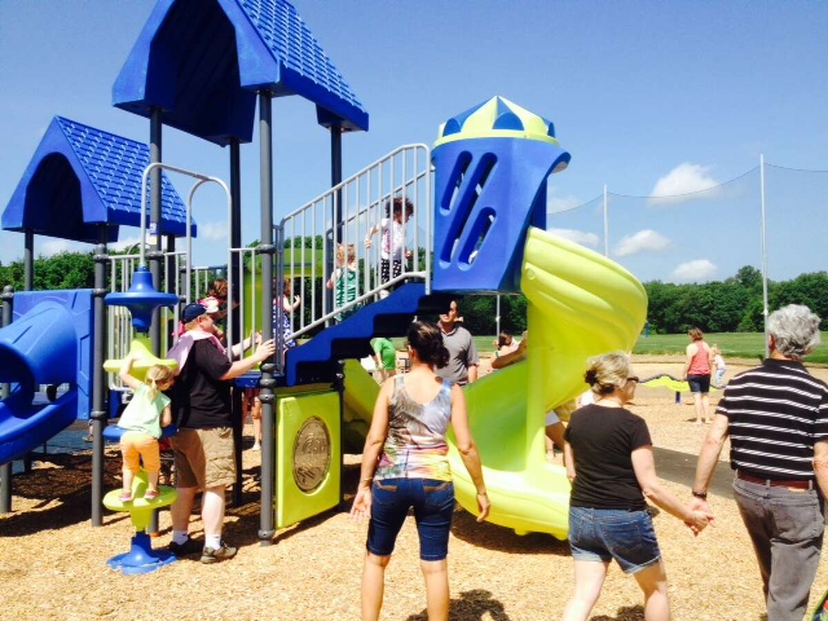 2 moms pave way for special needs kids to play at new playground in ...