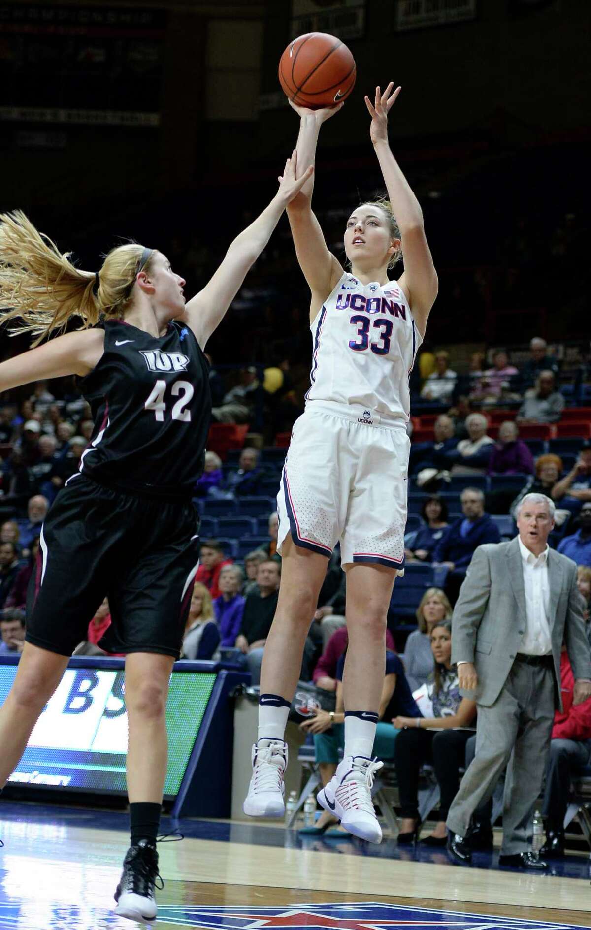 Photos: UConn women's basketball preseason 2016-17