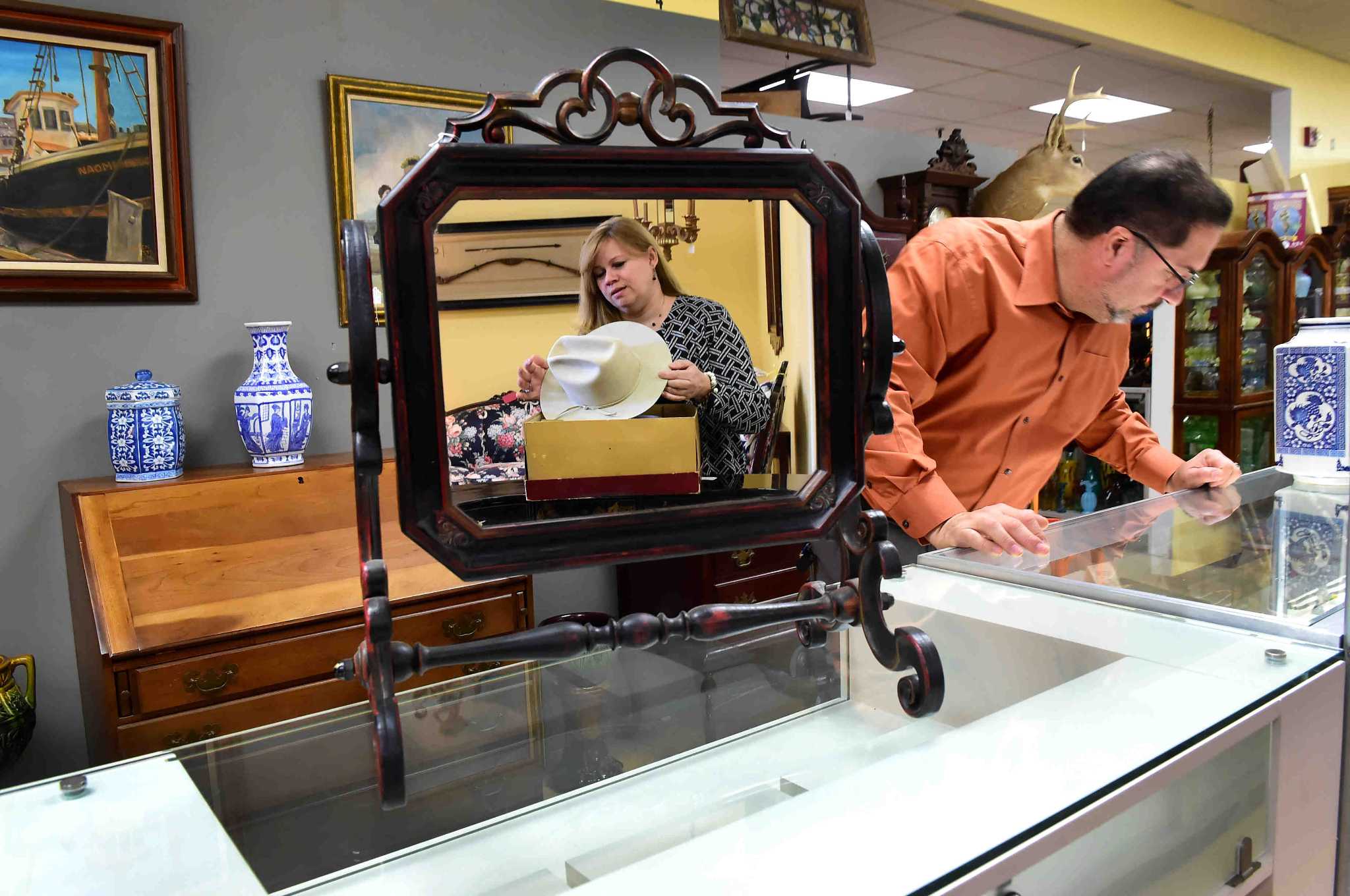 PHOTOS of Key To The Past Antiques in East Haven